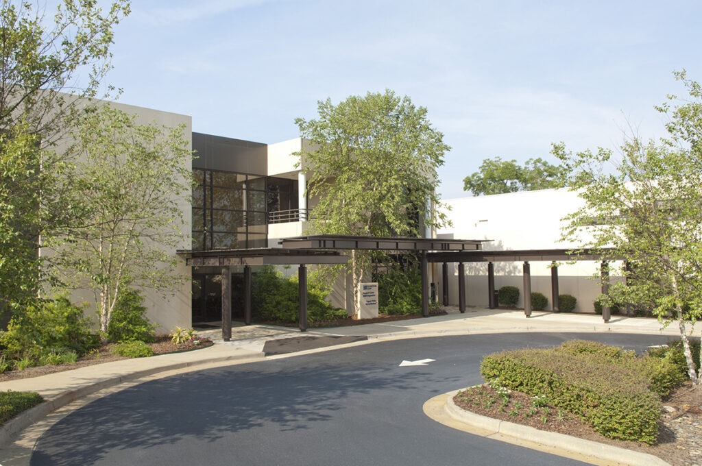 Hughston Clinic | Research. Education. Treatment. | Columbus, Georgia